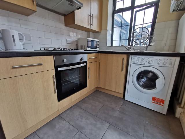 Grafton Place, London NW1, 3 bed flat to rent, £3,900 pcm | PrimeLocation