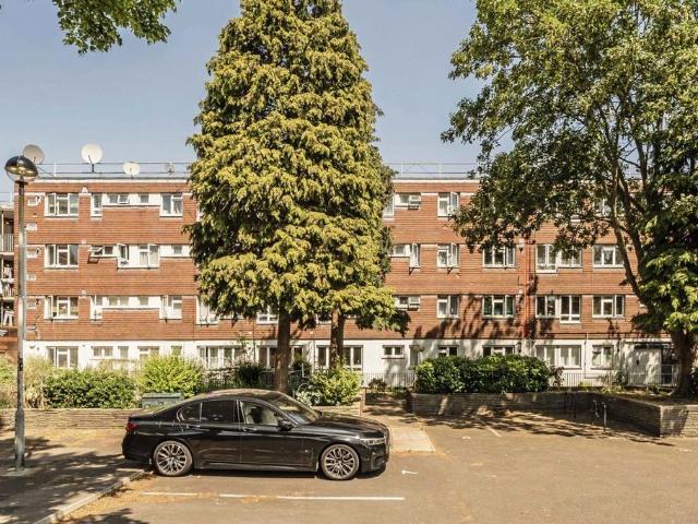 Grafton Road, London NW5 2 bed flat to rent £2,400 pcm £554 pw