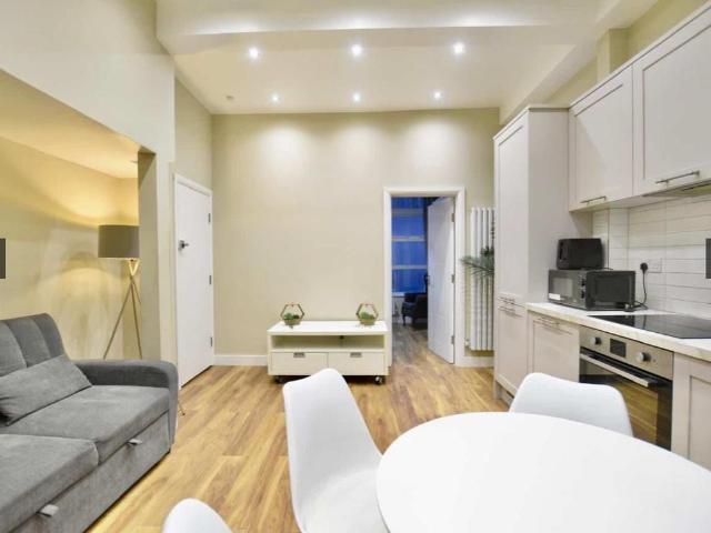 Grafton Road, London NW5, 2 bed flat to rent, £2,500 pcm | PrimeLocation