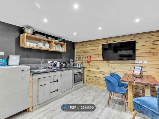 Grafton Street, Brighton BN2, 2 bed flat to rent, £1,700 pcm | PrimeLocation
