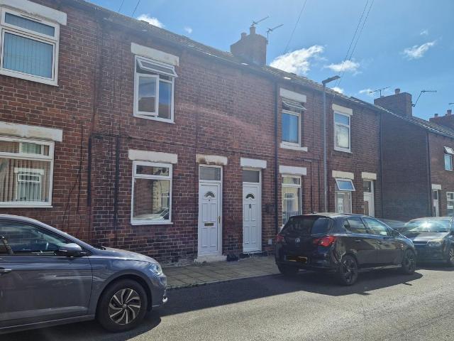 Grafton Street, Castleford WF10, 2 bed terraced house to rent, £850 pcm | PrimeLocation
