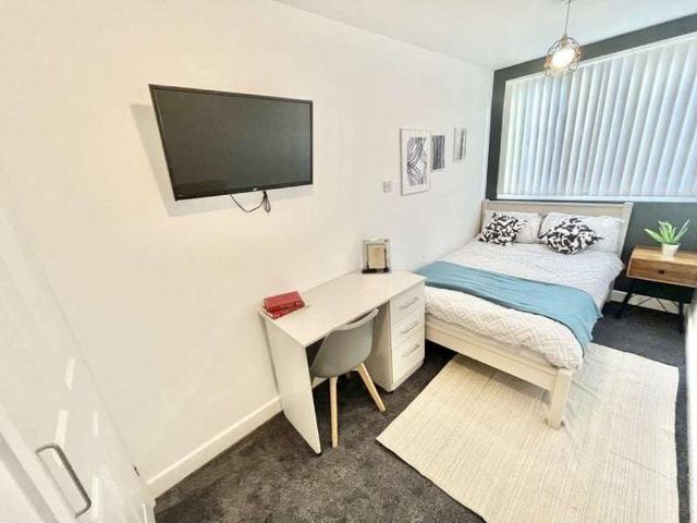 Grafton Street Room 4