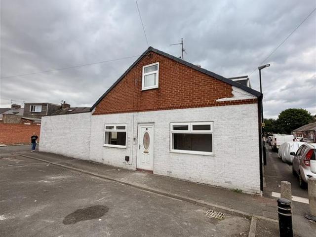 Grafton Street, Sunderland SR4, 3 bed end terrace house to rent, £795 pcm | PrimeLocation