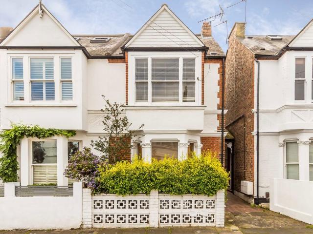 Graham Road, Chiswick W4, 1 bed flat to rent, £2,100 pcm | PrimeLocation