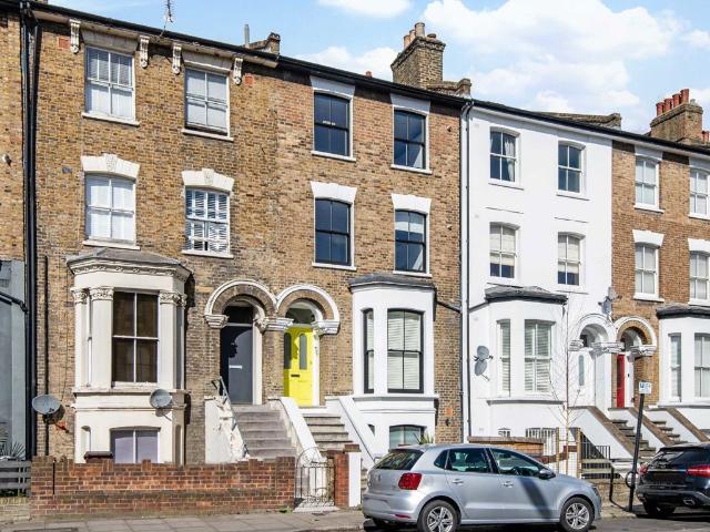 Graham Road, Hackney E8, 1 bed flat to rent, £2,200 pcm | PrimeLocation