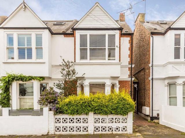 Graham Road, London W4 1 bed flat to rent £2,100 pcm £485 pw