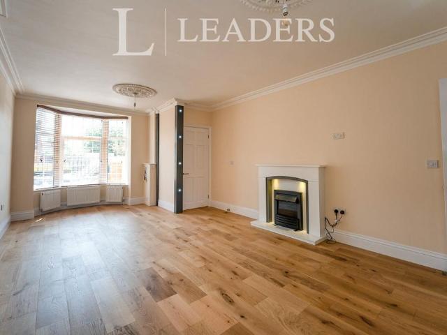 Graham Road, Southsea, PO4 3 bed terraced house to rent £1,525 pcm £352 pw