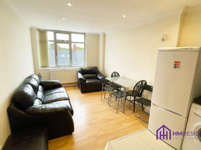 Grahamsley Street, Gateshead, Tyne And Wear NE8, 2 bed flat to rent, £820 pcm | PrimeLocation