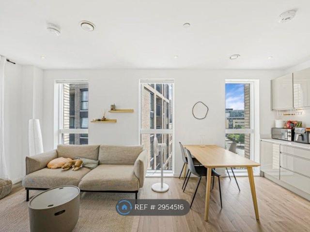 Grain Apartments, London E16, 2 bed flat to rent, £2,300 pcm | PrimeLocation