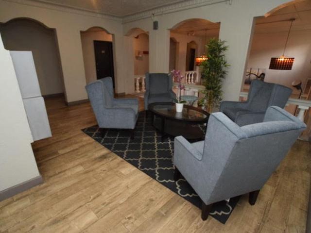 Gramercy Apartments. Newly Renovated Apartment. CALL NOW! Studio Apartment for Rent at 939 S Gramercy Pl, Los Angeles, CA 90019 Greater Wilshire