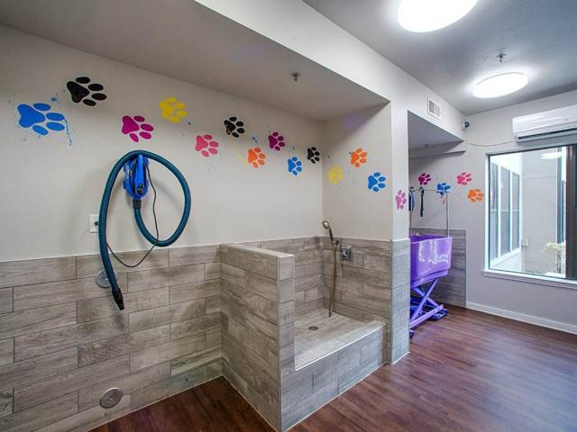 Gramercy on the Park 2 Bedroom Apartment for Rent at 4755 Gramercy Oaks Dr, Dallas, TX 75287