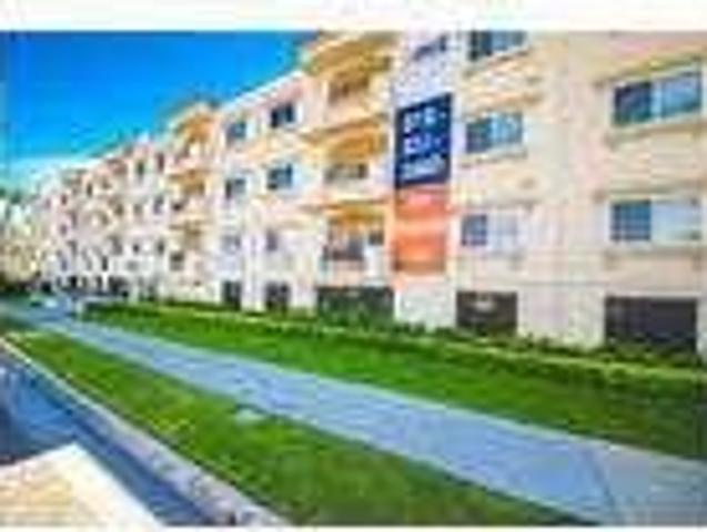 Granada Hills, Great Location, 1 bedroom Apartment