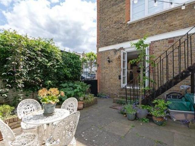 Granard Road, Wandsworth Common, 2 Bedroom Apartment