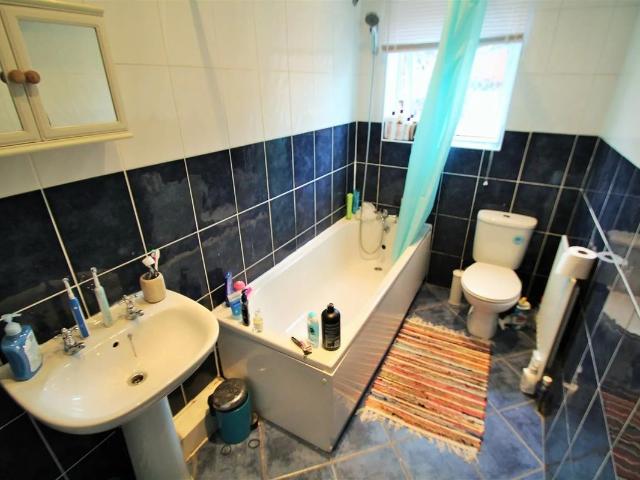 Granby Grove, Leeds LS6, 4 bed semi detached house to rent, £390 pppm | PrimeLocation