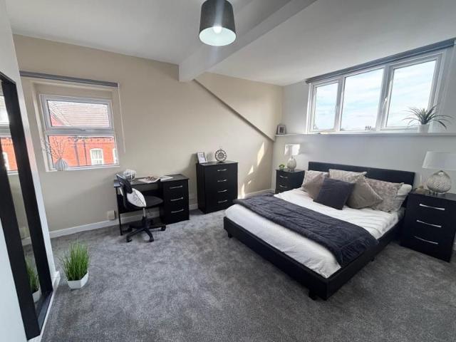 Granby Place, Headingley, Leeds LS6, Room to rent, £654 pcm | PrimeLocation