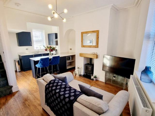 Granby View, Leeds, West Yorkshire LS6, 2 bed terraced house to rent, £1,395 pcm | PrimeLocation