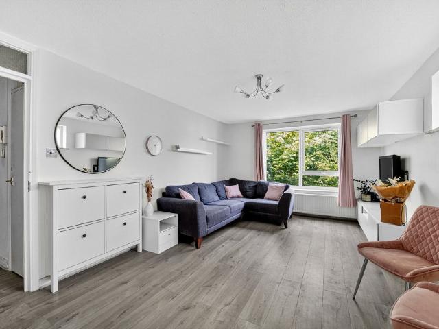 Grangewood, 48 50 Upper Richmond Road SW15, 1 bed flat to rent, £2,250 pcm | PrimeLocation
