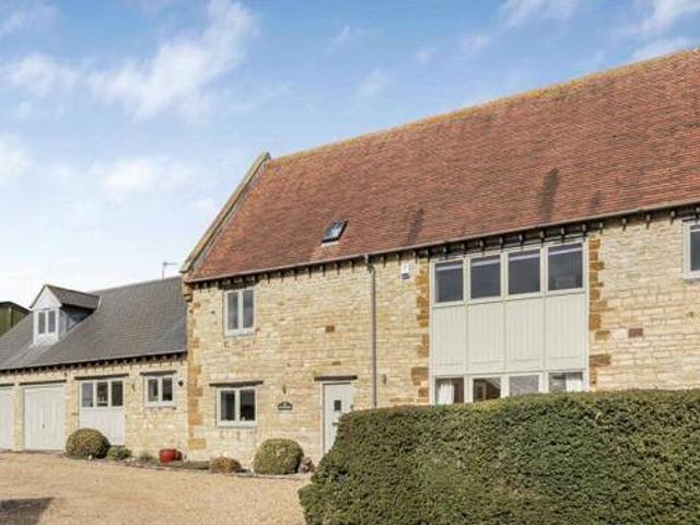 Grange Court, Horton, 4 Bedroom Semi detached