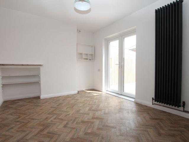 Grange Close, Mansbridge, Southampton