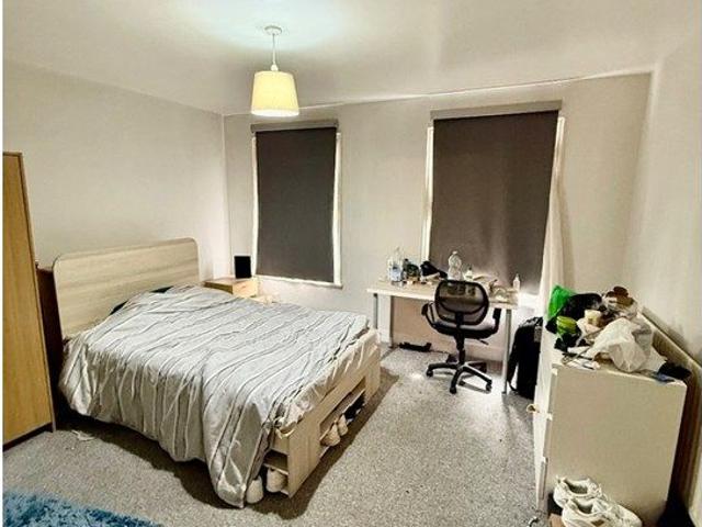 Grange Avenue, Reading RG6, Room to rent, £600 pcm | PrimeLocation