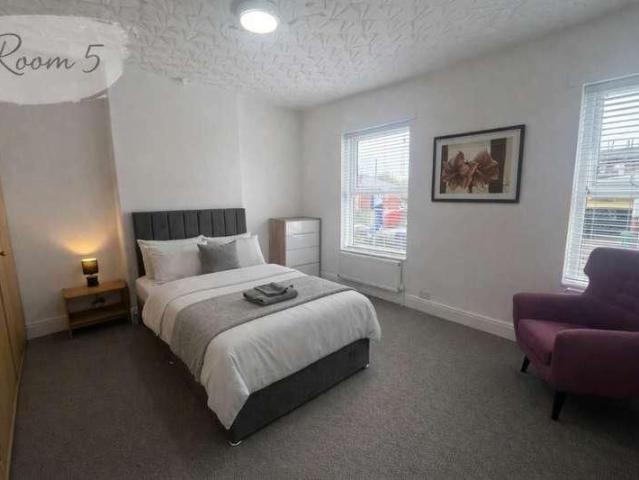 Grange Avenue, Warrington, WA4