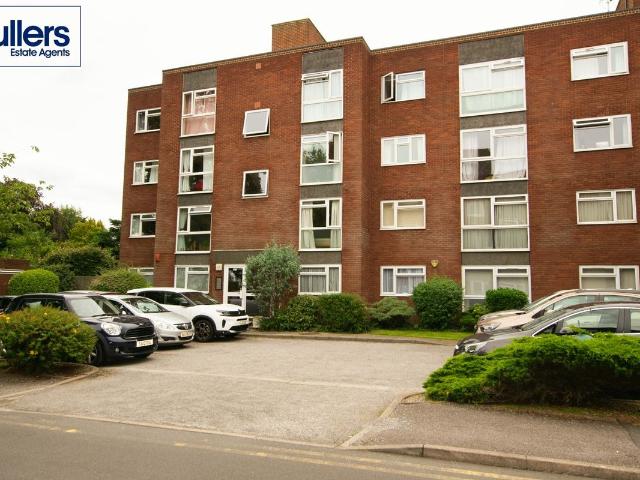 Grange Gardens, London N14, 2 bed flat to rent, £1,700 pcm | PrimeLocation