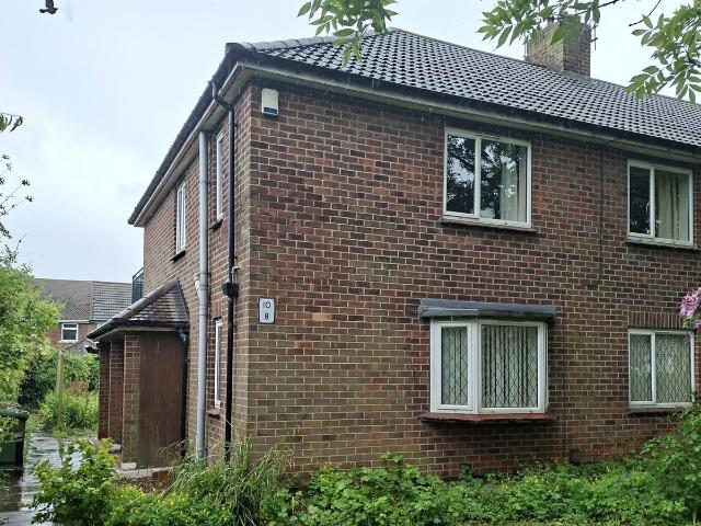 Grange Lane South, Scunthorpe DN16, 2 bed flat to rent, £800 pcm | PrimeLocation