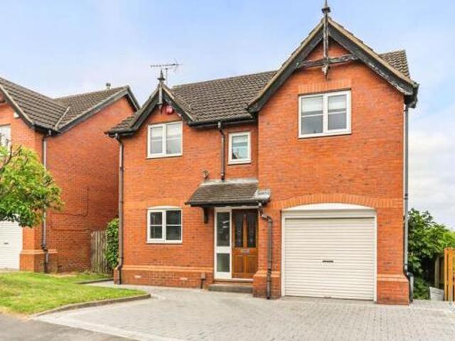 Grange Park Drive, Morley, 4 Bedroom Detached