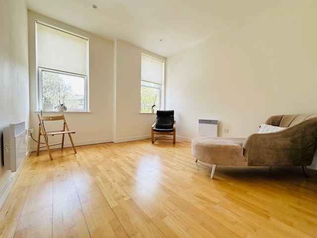Grange Park, Ealing Common W5, Room to rent, £1,250 pcm | PrimeLocation