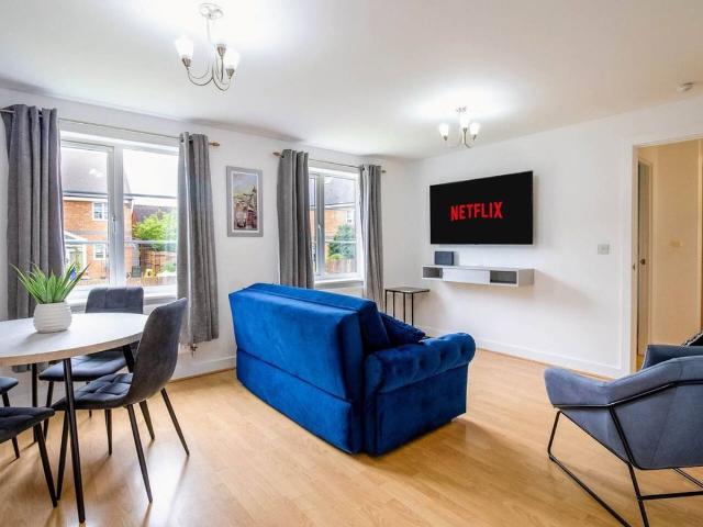Grange Park NN4, 2 bed flat to rent, £2,835 pcm | PrimeLocation