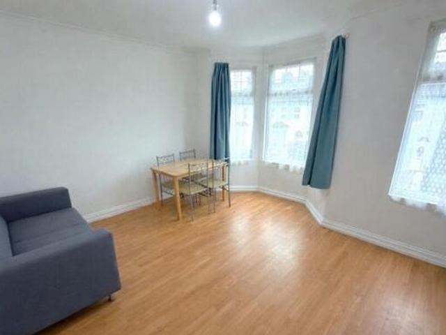Grange Park Road, London, 2 Bedroom Flat