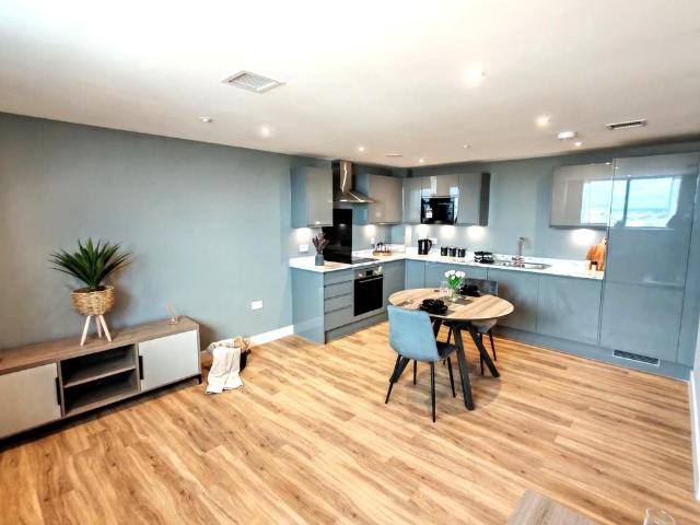 Grange Road, Middlesbrough TS1 2 bed apartment to rent £1,750 pcm £404 pw