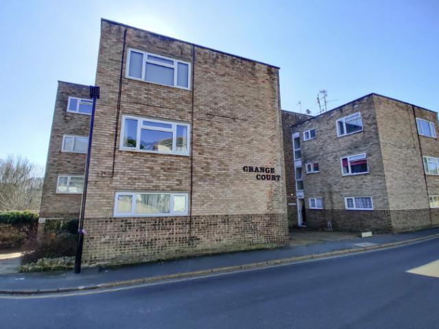 Grange Road, Shanklin PO37, 1 bed flat to rent, £750 pcm | PrimeLocation