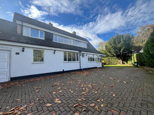 Grange Road, Solihull, West Midlands. 5 bed detached house to rent £3,300 pcm £762 pw