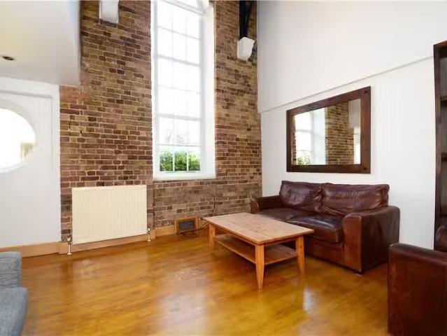 Grange Walk Mews, London, SE1 3DS