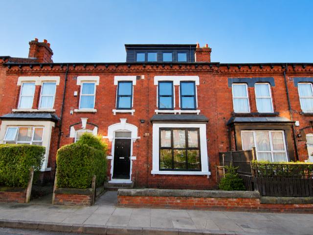Grange Terrace, Leeds LS7, 1 bed flat to rent, £795 pcm | PrimeLocation