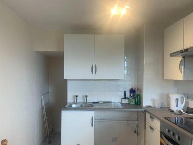 Grange Vale, Sutton, 2 Bedroom Flat