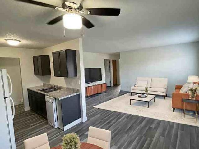 Grand Teton Estates Apartments 2 Bedroom Apartment for Rent at 109 101/109 S Teton Dr, Brandon, SD 57005