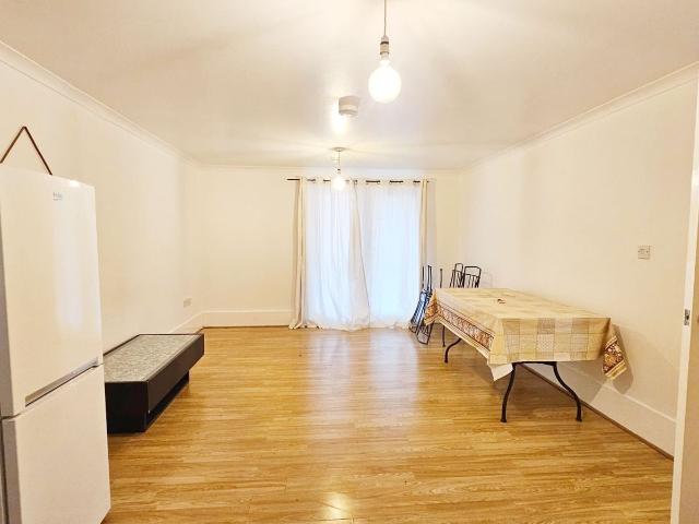 Grand Union Heights, Northwick Road HA0, 1 bed flat to rent, £1,650 pcm | PrimeLocation