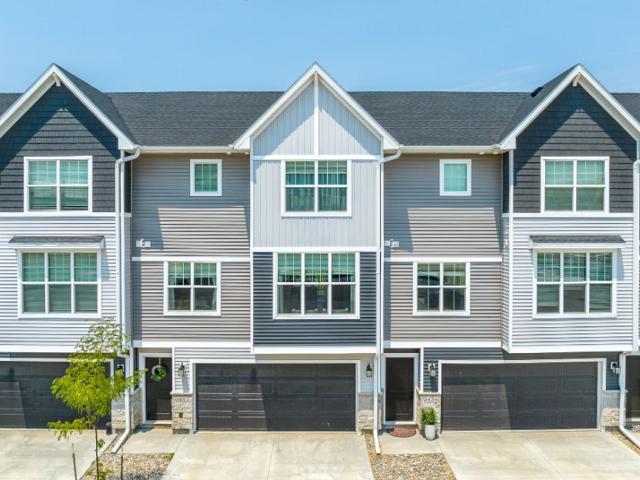 Grand Valley Townhomes 2 Bedroom Home for Rent at 1747 S Telluride St, West Des Moines, IA 50265