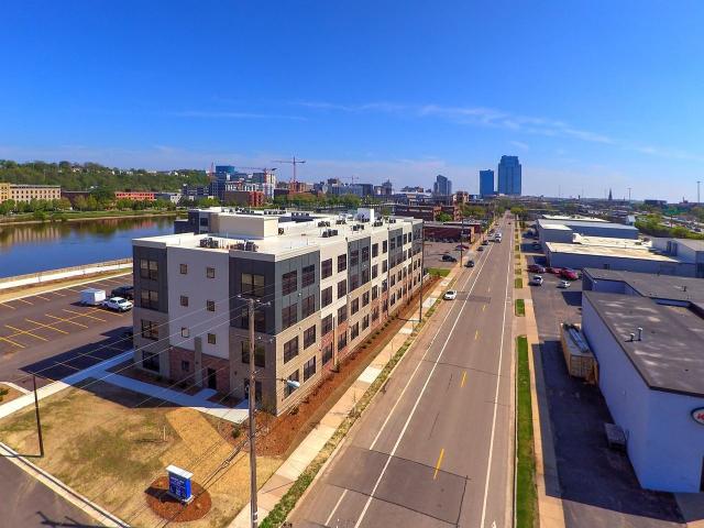 Grand View Place 1 Bedroom Apartment for Rent at 936 Front Ave Nw, Grand Rapids, MI 49504 West Grand