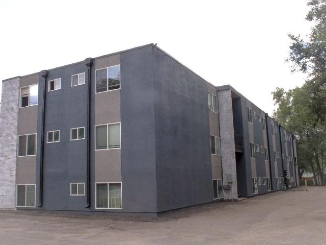 Grand West at Briarwood 1 Bedroom Apartment for Rent at 730 N Prospect St, Colorado Springs, CO 80903 Shooks Run