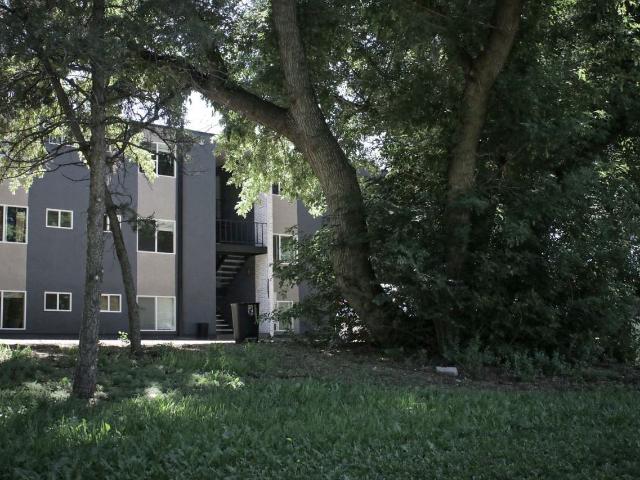 Grand West at Briarwood 1 Bedroom Apartment for Rent at 730 N Prospect St, Colorado Springs, CO 80903 Shooks Run