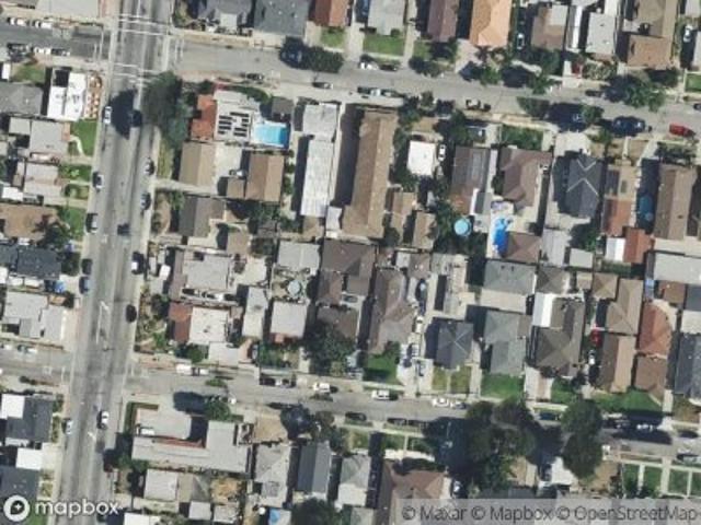 Grand Ave