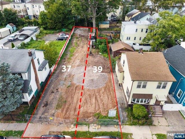 Grand Ave, Newark, Home For Sale