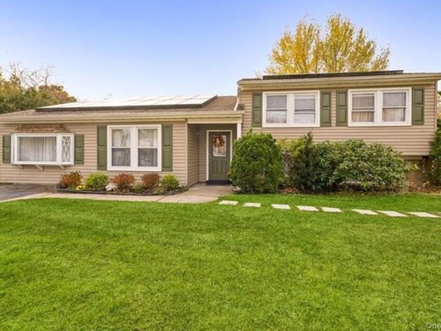 Grand Canyon Ln, Coram, Home For Sale