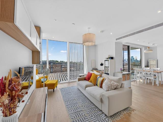 Grand Central Apartments, Kings Cross NW1, 1 bed flat to rent, £3,600 pcm | PrimeLocation