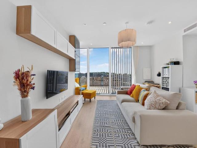 Grand Central Apartments, Kings Cross, NW1