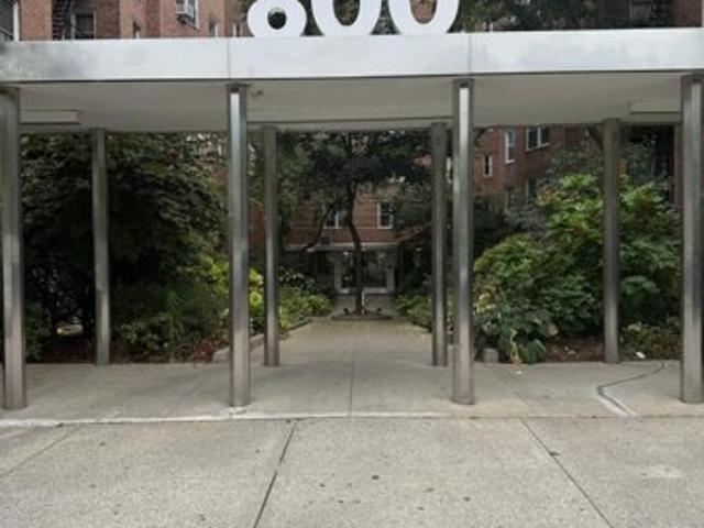 Grand Concourse Apt Len, Bronx, Property For Sale