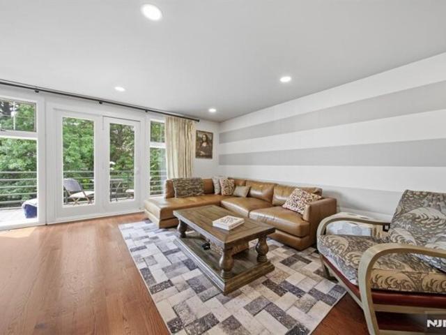 Grand Cove Way Unit E, Edgewater, Home For Sale
